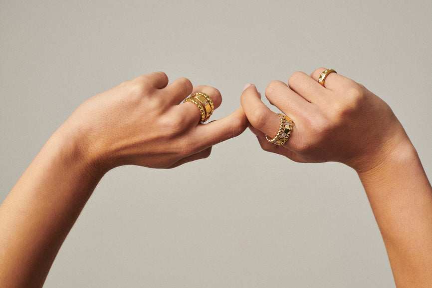 Stacking Donut Rings with CZ – MÉGA