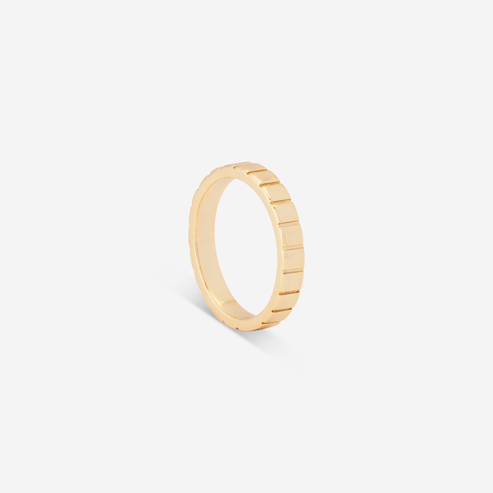 Fluted Band Ring – MÉGA